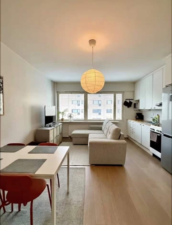 Cozy & Modern Studio Apartment (No Cleaning Fees) - Helsinki