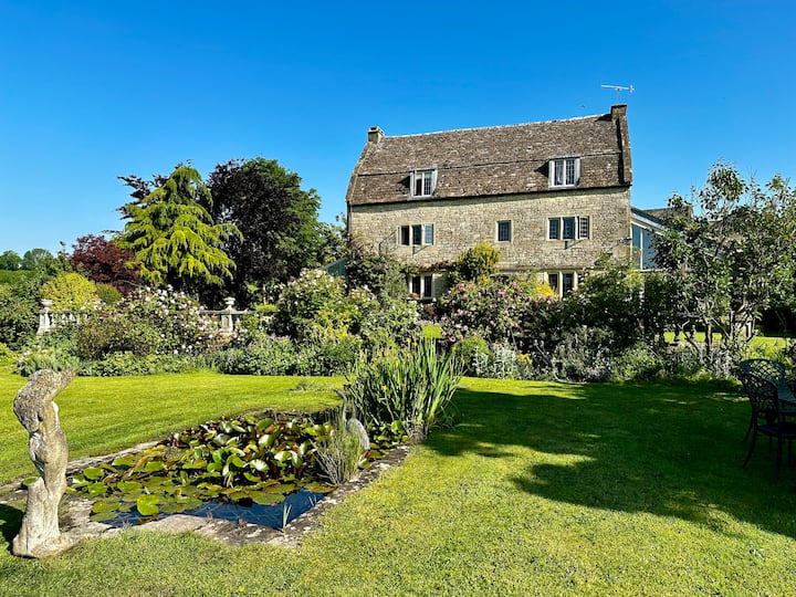 Old Nailey Farmhouse - Castle Combe
