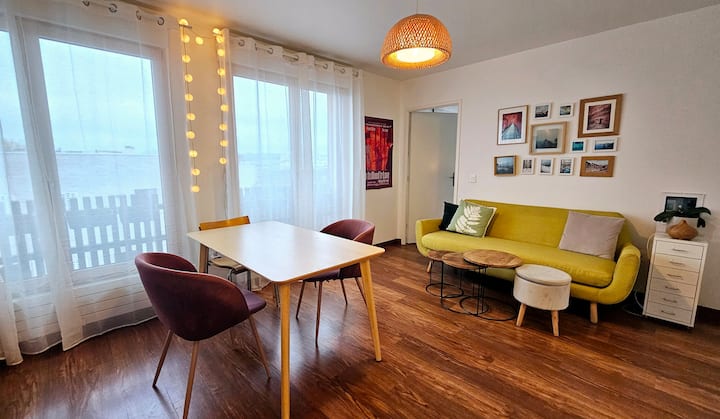 Un Appartement Lumineux Au Bord Du Canal Ourcq - Romainville