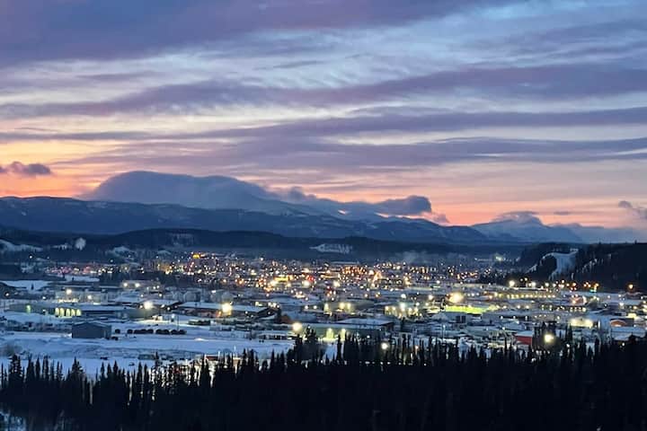 Cozy 3br Home – Quiet Whitehorse Escape - ホワイトホース