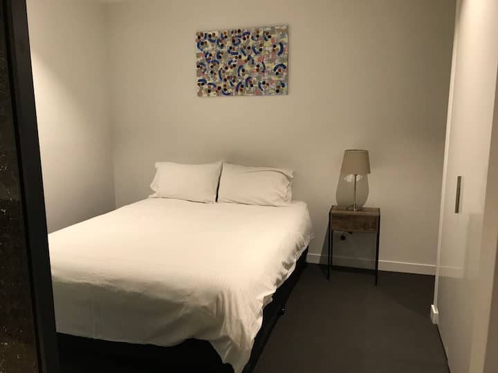 City Apartment Two Bed With Kitchen - Melbourne