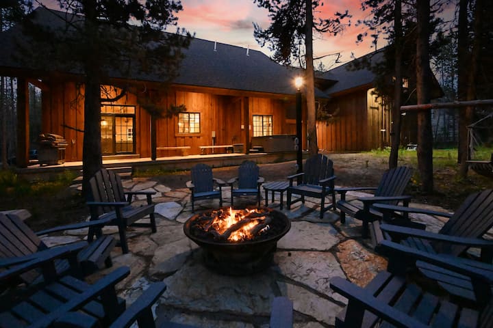 Cabina De Lujo De Nueva Construcción | Cerca De Yellowstone | 4 Habitaciones Y 5 Baños - Idaho