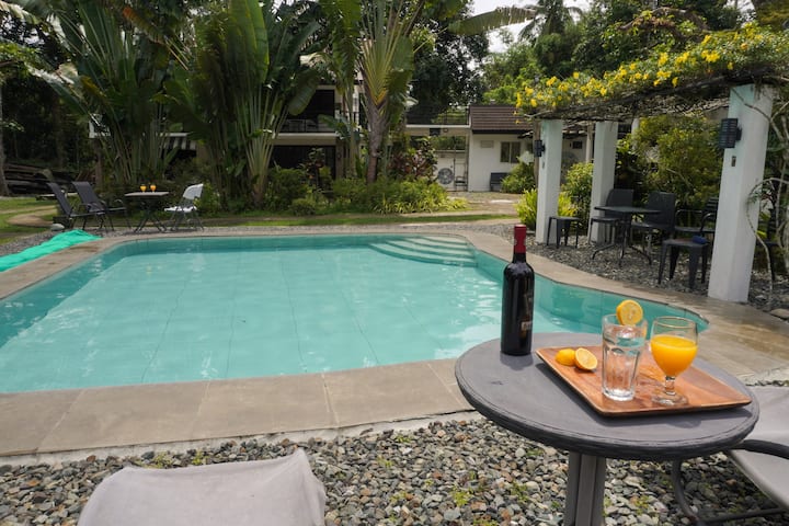 Elaren Garden Villa - Alfonso