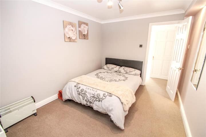 Jesus House
Spacious Room, Double Bed & En-suite - 修咸頓