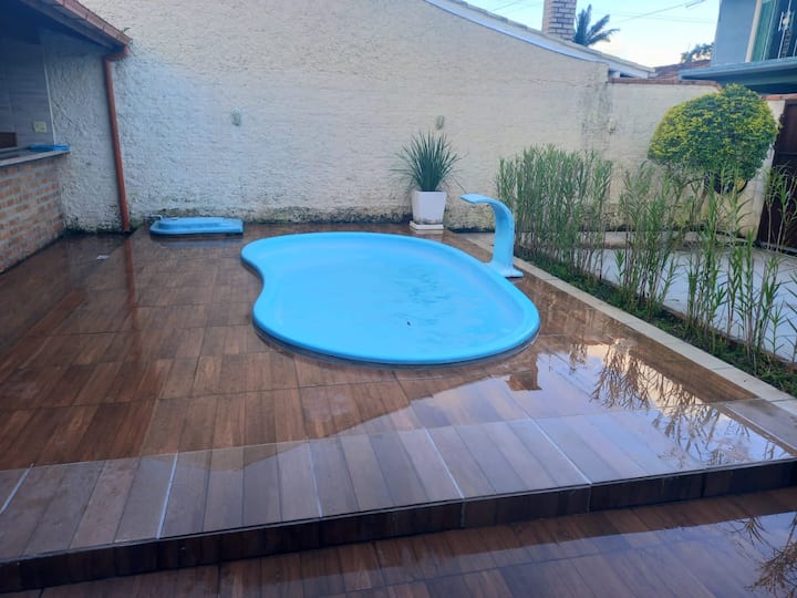 Casa Aconchegante, C/piscina Em Palmas - Aluga-se! - Governador Celso Ramos