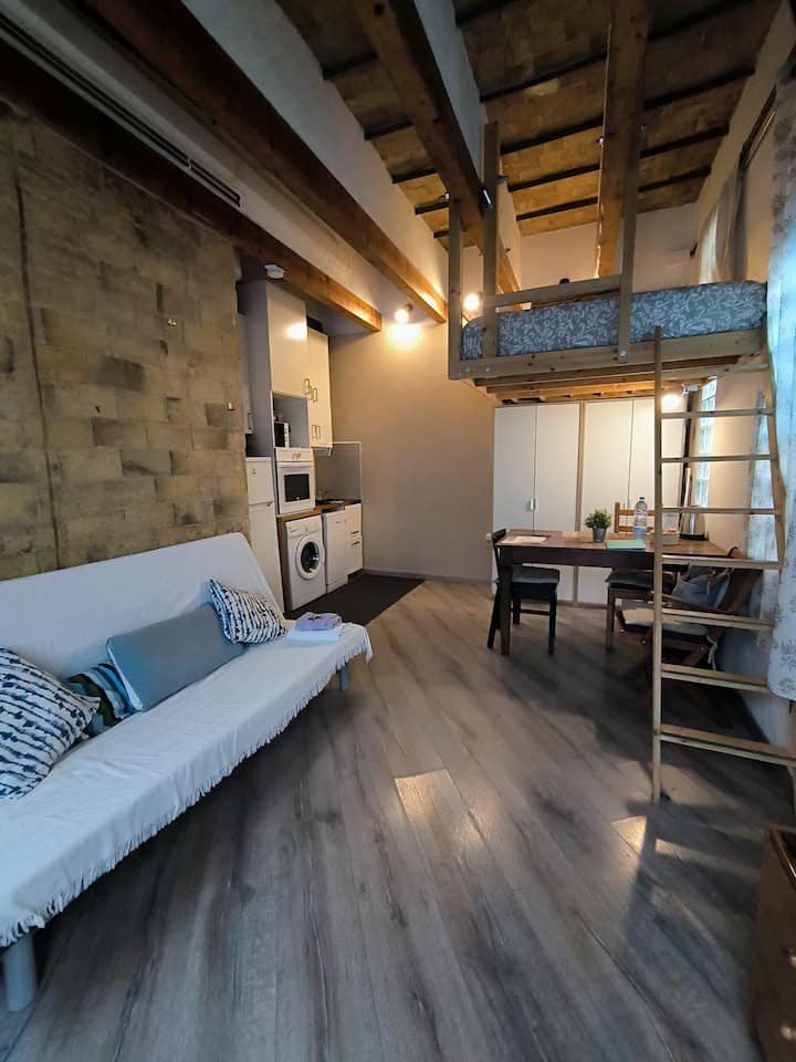 Modern And Cozy Apartment Near The Metro. - L'Hospitalet de Llobregat