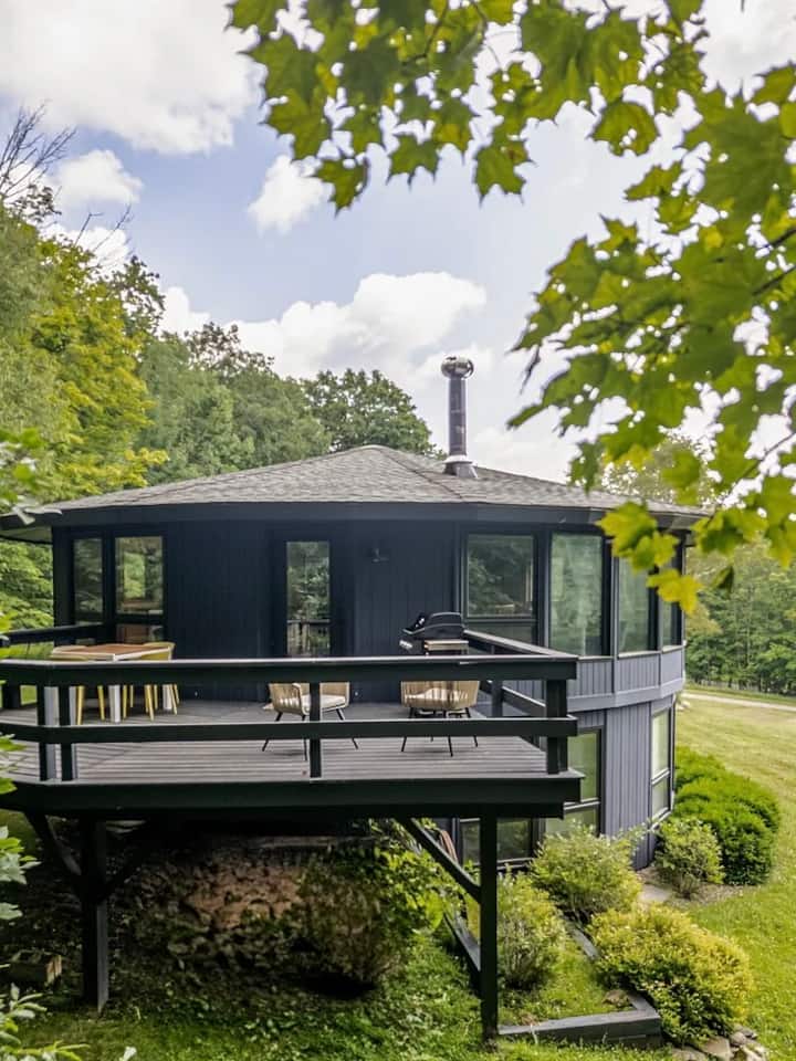 Designer Upstate Home Perfect For Family Holidays! - Windham, NY