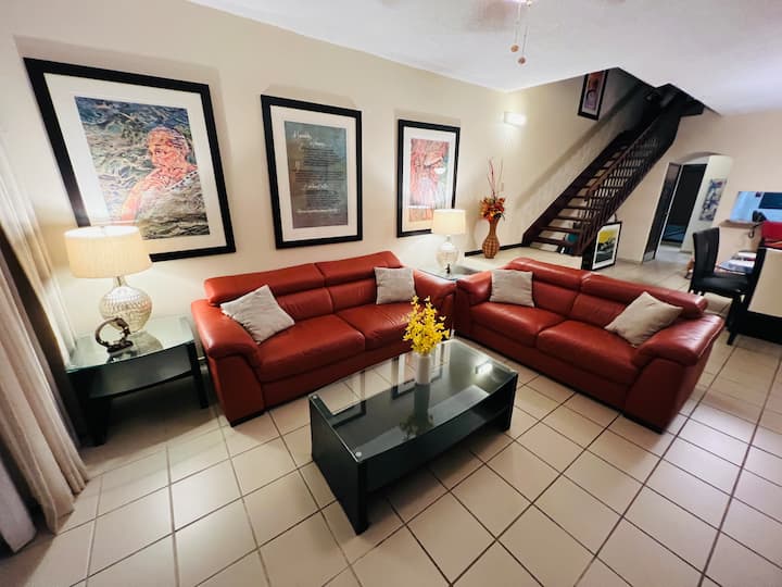 Cc94 - Spacious Three Bedroom Condo On The Beach - Porto Rico