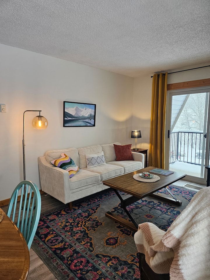 Condo In Kimberley | Outdoor Hot Tub & Pool - Kimberley