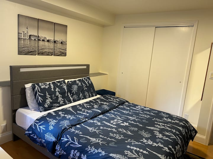Comfy, Convenient Guest Suite W/ Private Entrance! - San Francisco, CA