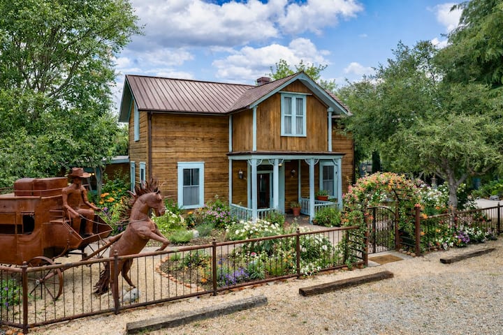 Heritage House  |  Los Alamos  | Downtown  |  Eco - Los Alamos, CA