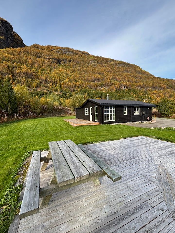 Storeng Lodge Under Lyngsalpene - Norway