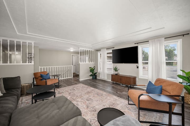 Peaceful Retreat I Comfy & Spacious Home! - State of Washington