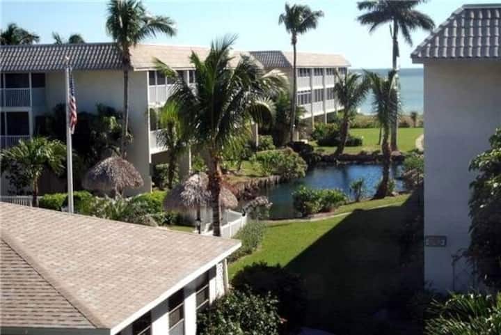 Sanibel Siesta On The Beach Unit 108 2 Bedrooms 2 Bathrooms Condo - 薩尼伯爾島