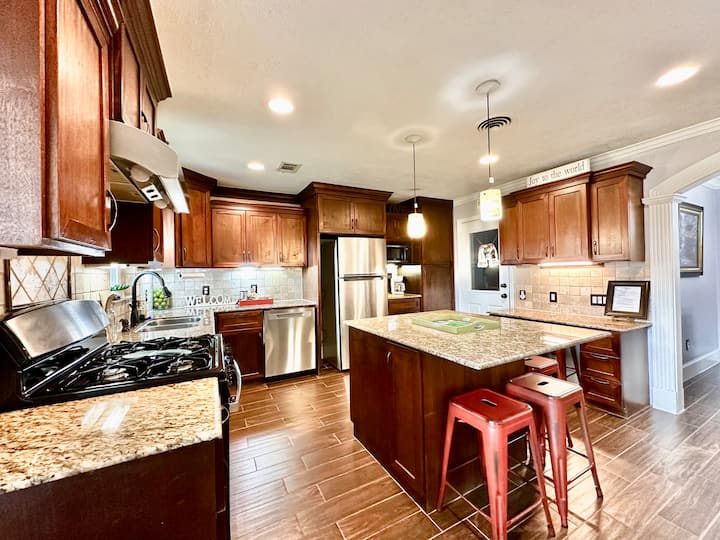Texan Home-galleria/nrg/central/chinatown - Stafford, TX