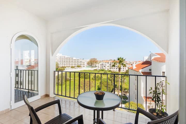 Spacieux | Appartement Central | 6min Pied Plage - Albufeira