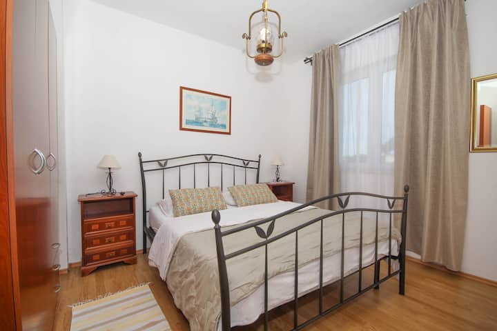 Lola's Apartments Tribunj - Pirovac