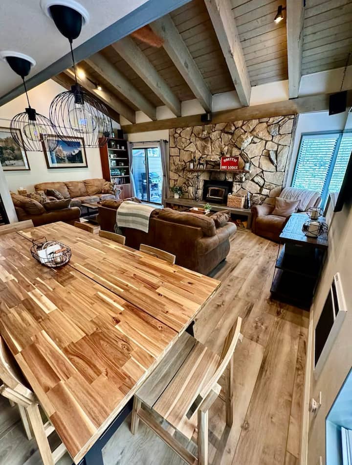 Fireside At The Village Mammoth Condo. #1 Spot. - Mammoth Lakes, CA
