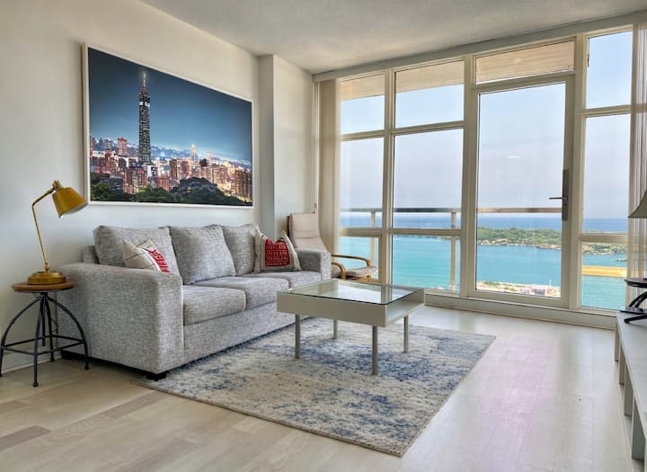 Sunshine Panoramic Lakeview & Fast Wifi - Toronto
