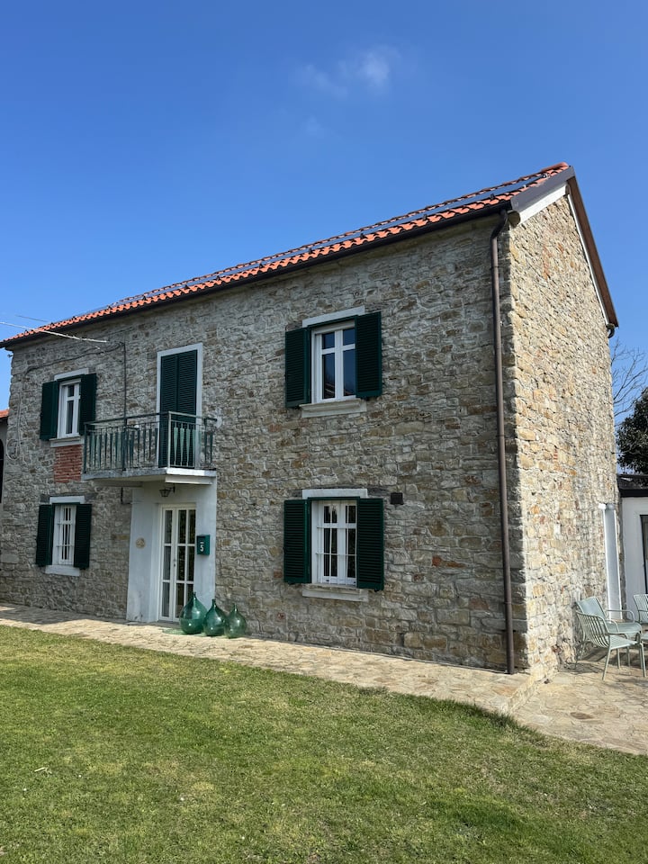 Casa Vinje - Autentisk Stenhus I Piemonte - Liguria