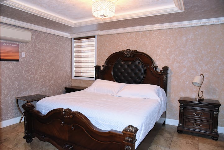 Elegant 1 Bedroom Apartment In Private Home