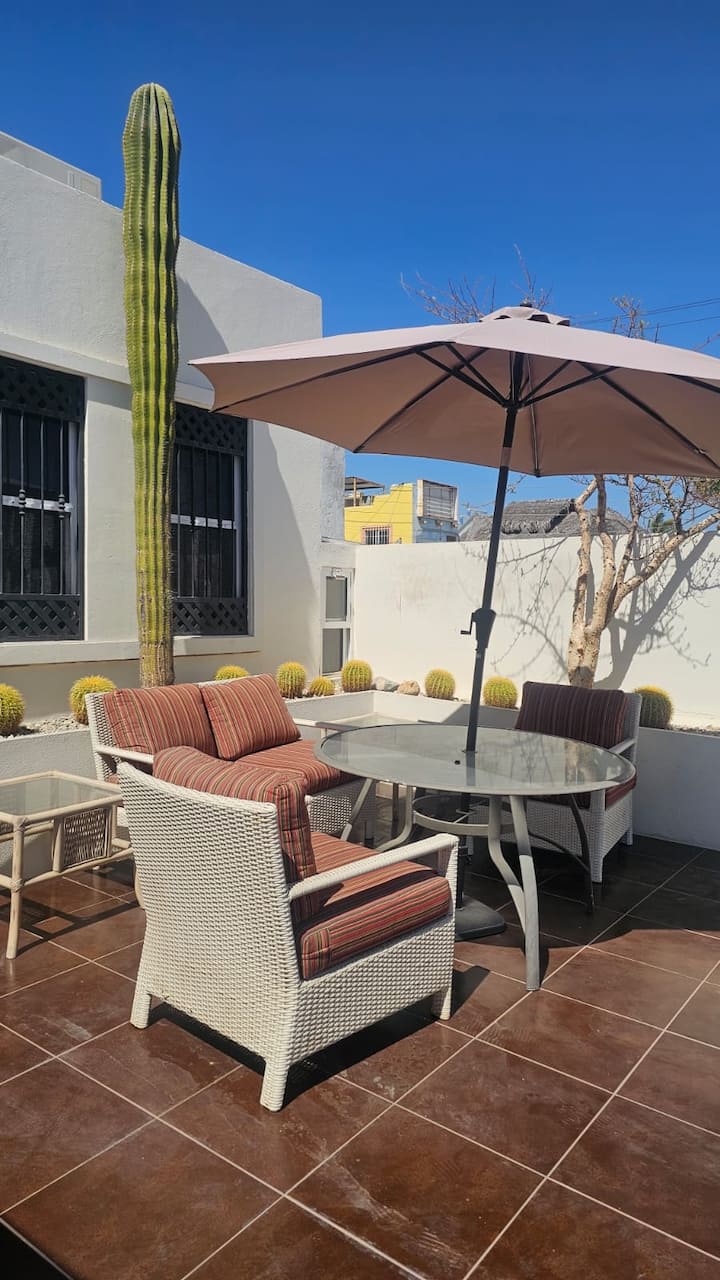 Heart Of Town|walk To The Marina & Beach|condo C - Cabo San Lucas