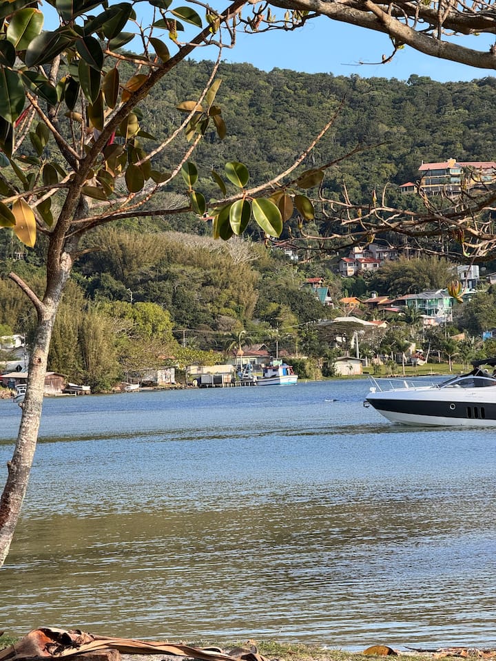 Refúgio Tranquilo Entre A Lagoa E A Praia Mole - Florianópolis