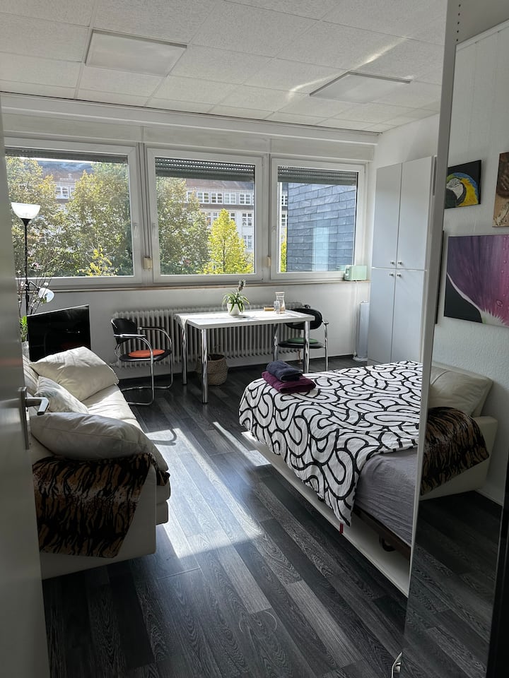 Kleines Apartment Mitten In Bergneustadt - Gummersbach
