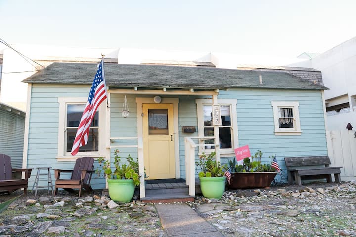 Pismo Beach Bungalow, Steps To The Beach! - Pismo Beach, CA