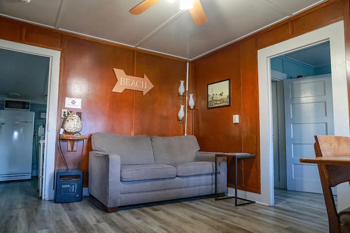 Pismo Beach Bungalow, Steps To The Beach! - Pismo Beach, CA
