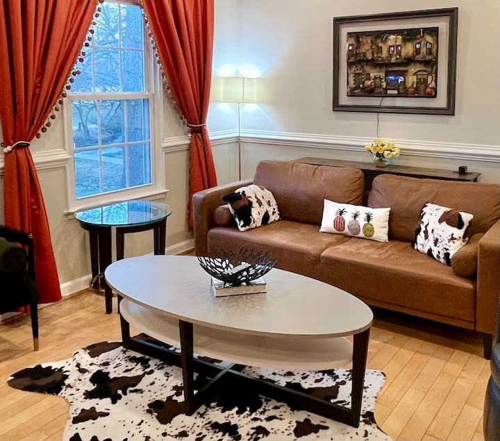 3 Bd 1.5 Ba Glorious & Convenient Dc 30 Min Metro - Reston, VA
