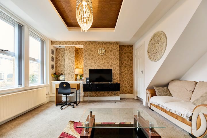 Beautiful 4 Bedroom Prop Harrogate - Harrogate