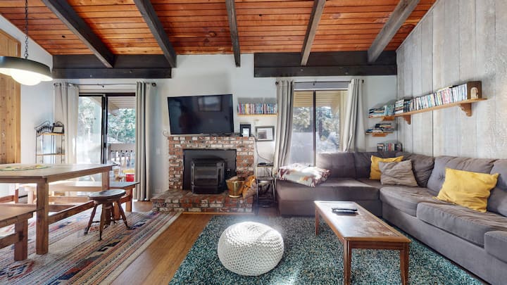Cozy Cabin Located In The Heart Of Mammoth! - Mammoth Lakes