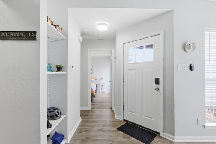 Spacious And Convenient South Austin Home - Austin Zoo, Austin