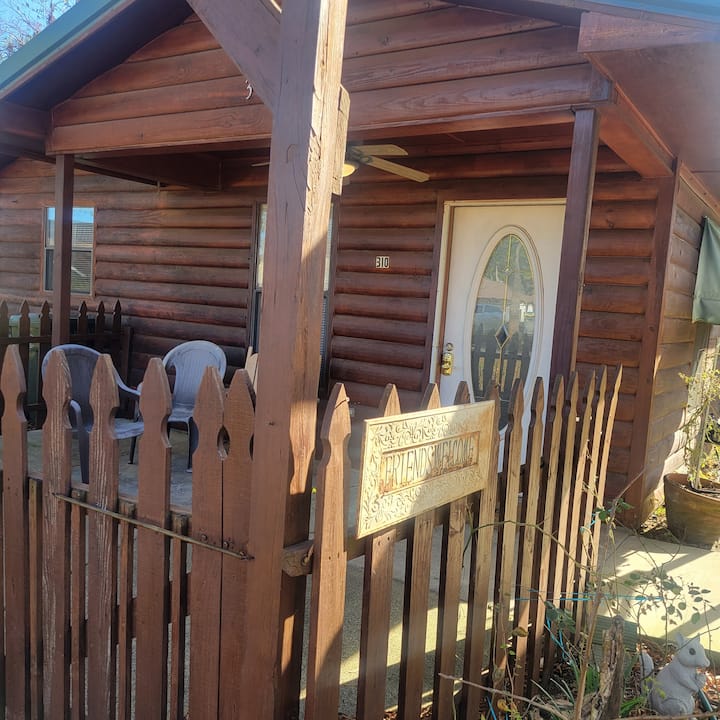 Mzastor's   310 E. Mosley St - Oklahoma