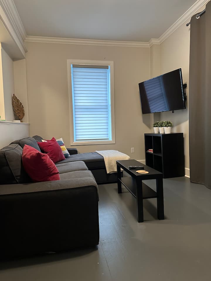 Charming Lower Duplex In Hawkesbury Downtown - Hawkesbury