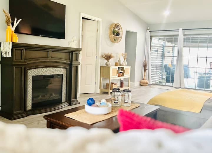 Private Room Off I-75! - Lake City, FL