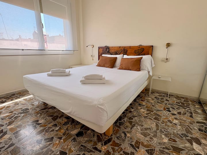 Apartment In Downtown Barcelona (2 Adults + 2 Children) - Barcelona