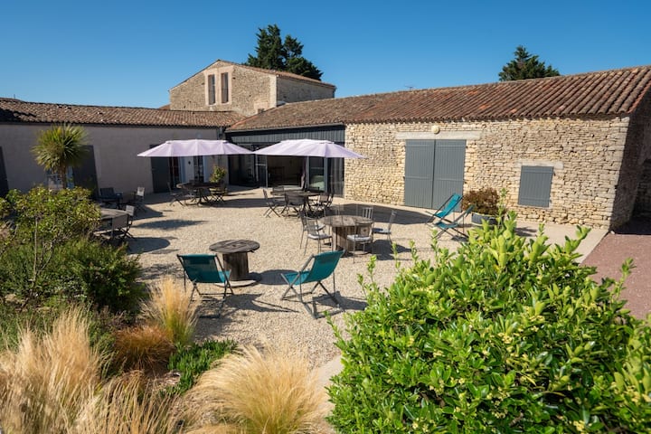 Maison Mitoyenne Pour 15 Personnes 5 Chambres - La Brée-les-Bains