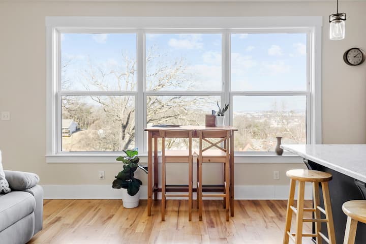 Guest House With Stunning Sunrise & City Views - Lookout Mountain, GA