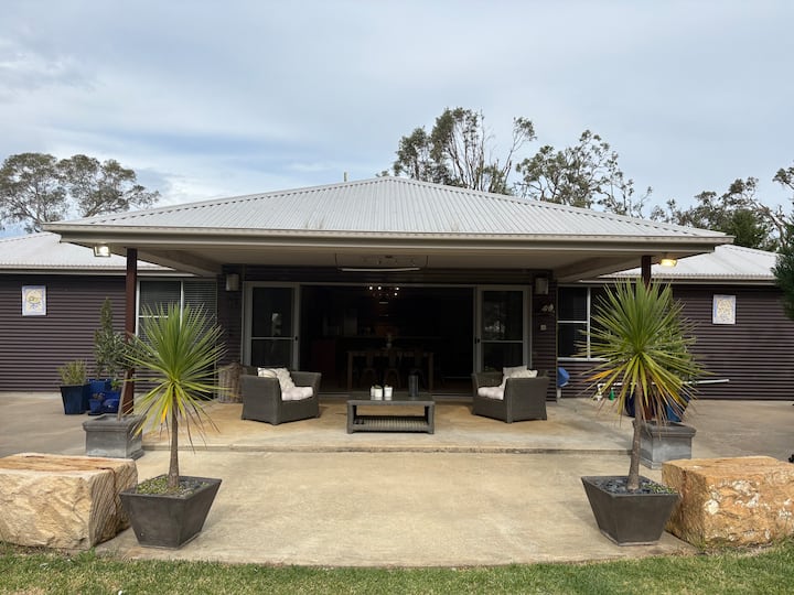 Heartwood Huts
One - Armidale
