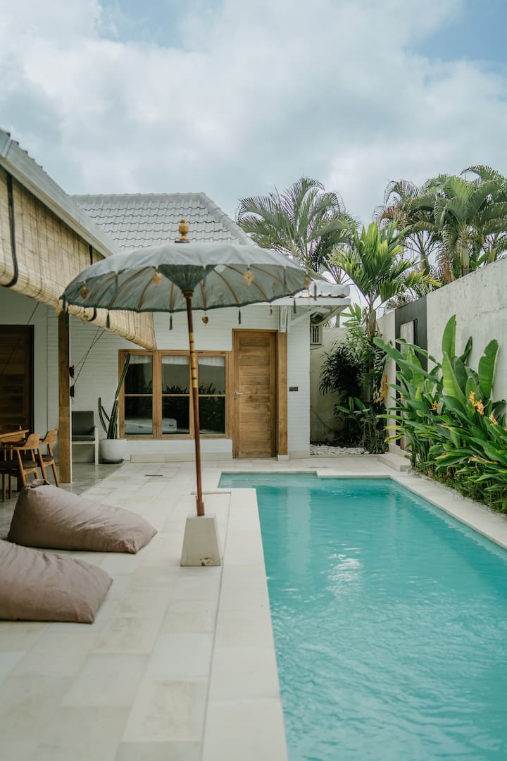 Villa Kazz 2 - Walking Distance To Best Beach Club - Canggu