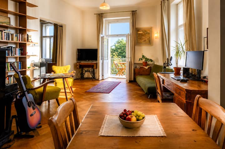 Stromovka Parkview Apartment  Balcony & Workspace - 