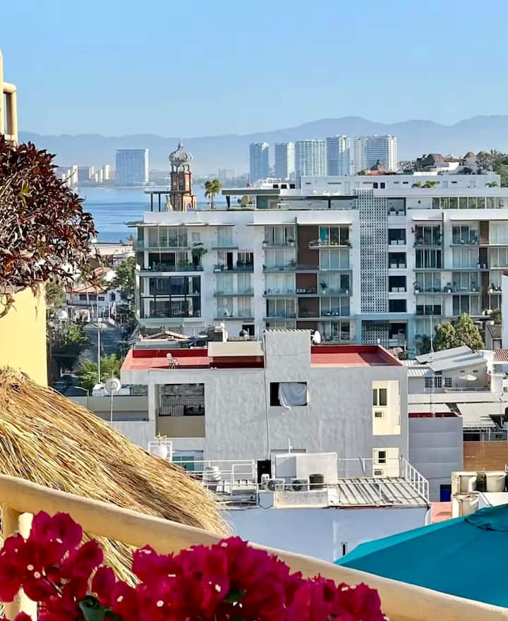 Condo In The Heart Of Romantic Zone - Puerto Vallarta