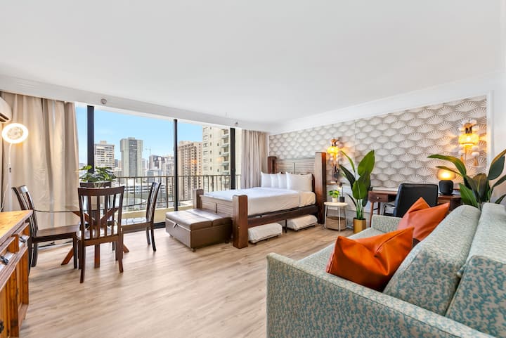 The Nahu Studio Perfect For Large Groups - Honolulu, HI