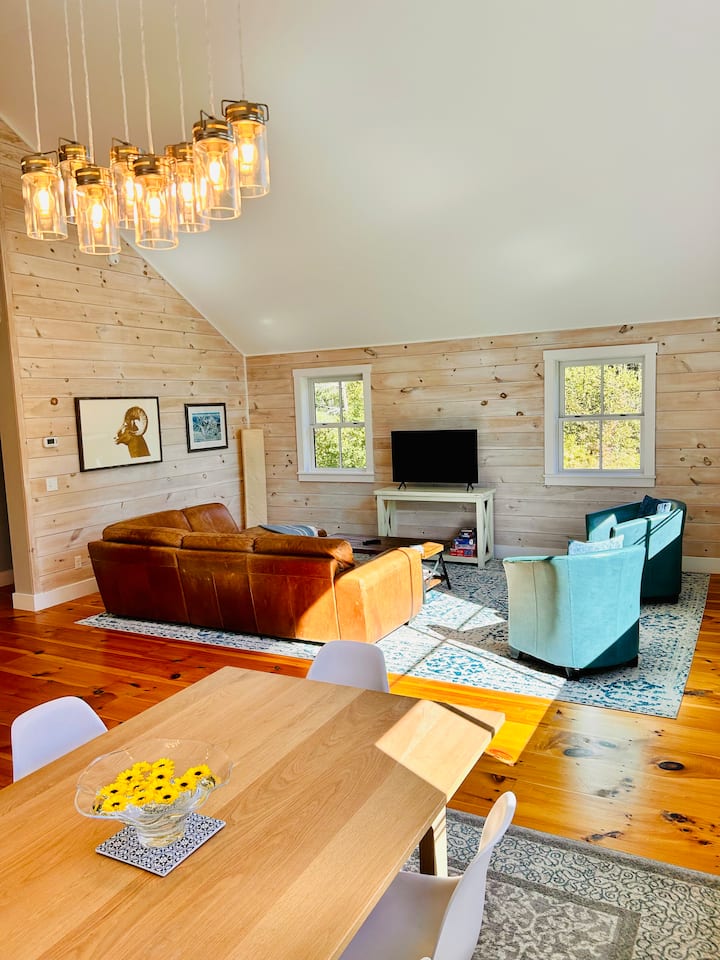 Luxury Treetop Vacation Home In Waterbury Center - Waterbury Village Historic District
