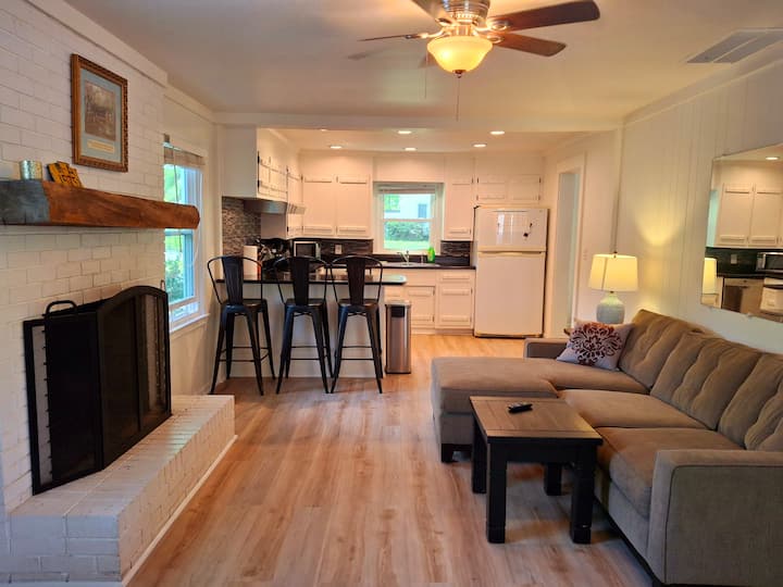 3b1b Cozy Private & Extended Stays - Comfy Beds - Greenville, SC