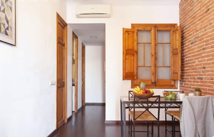 Joli Appart 2 Chambres "Acomodis" Sagrada Familia - Sant Adrià de Besòs