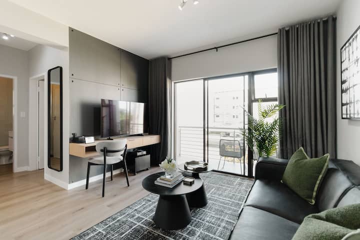 Executive Suite Apartment That Meet Your Needs! - Lanseria