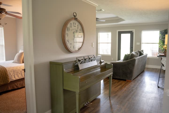 The Luxury Cottage With A Pond View And Comfort - Hooks, TX